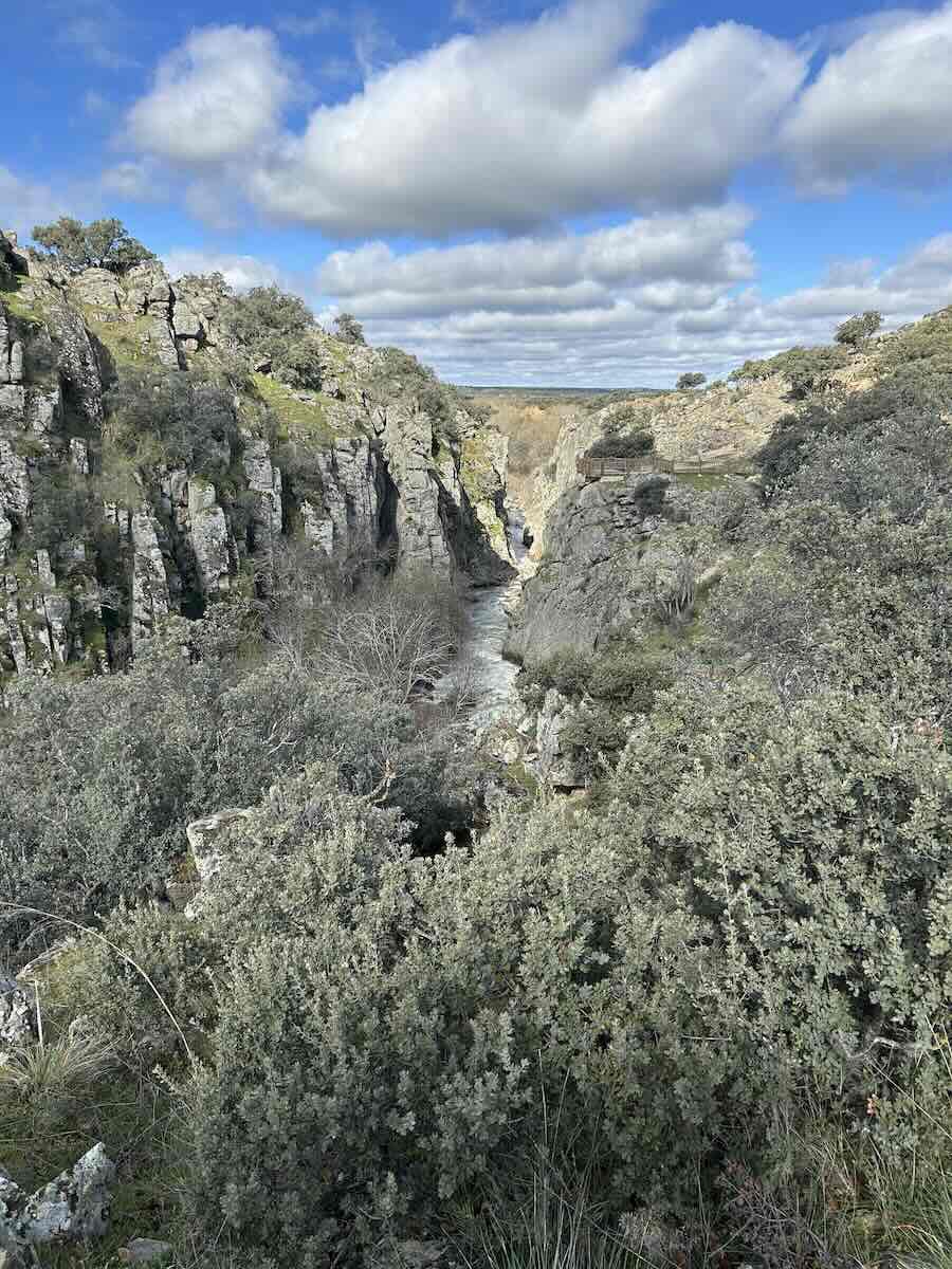 Cañón de la Risca en Valdeprados: patrimonio geológico nacional ...